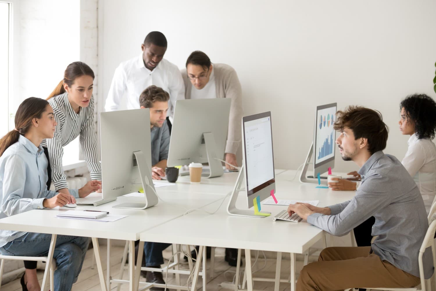 How to Reduce the Cost of Your Employees’ Distractions - Rallyware